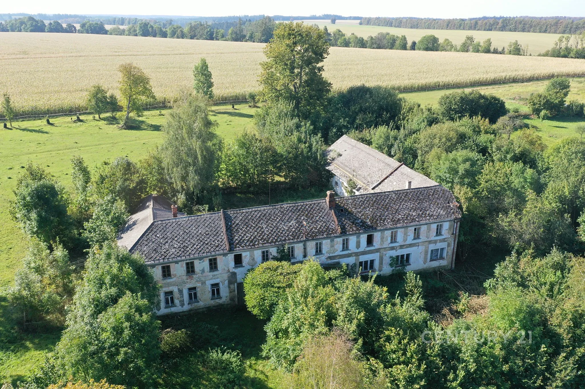 Prodej zemědělské usedlosti 996 m², pozemek 1547 m², Karle • Sreality.cz