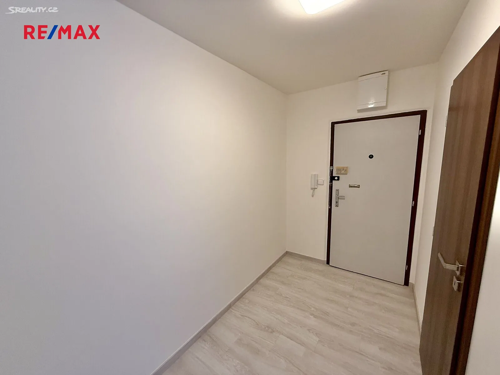 Pronájem bytu 2+kk 35 m², Augustinova, Praha - Chodov • Sreality.cz