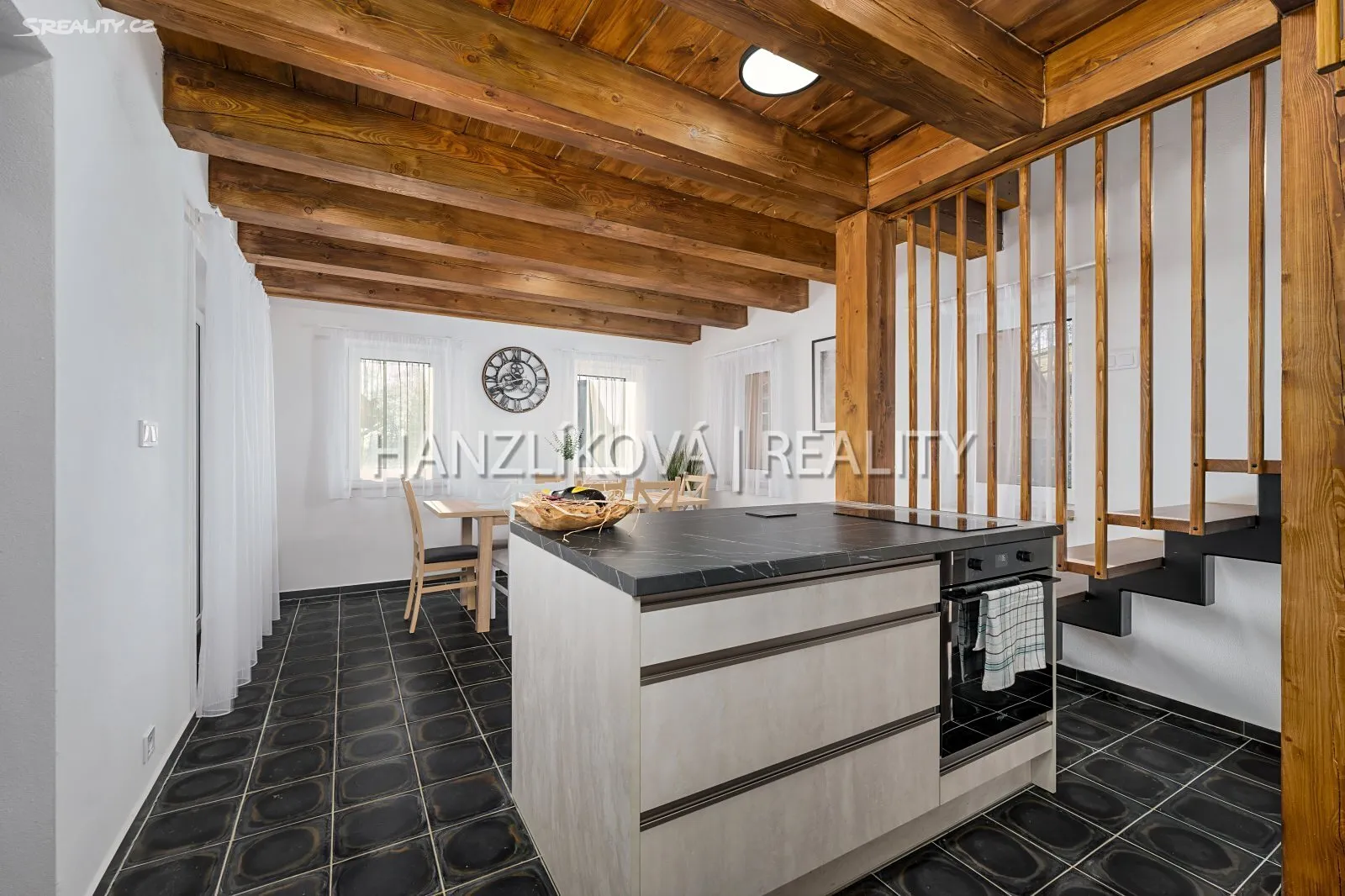 Prodej chalupy 156 m², pozemek 1381 m², Horní Planá - Pernek • Sreality.cz