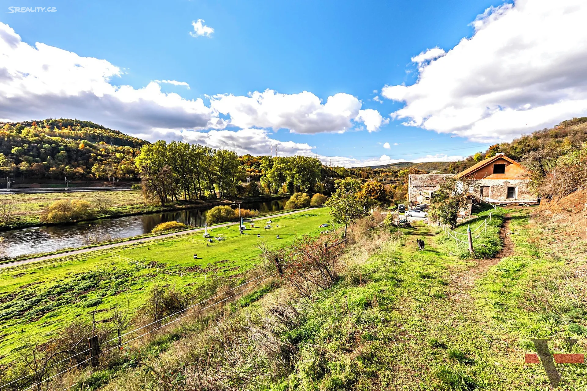 Prodej rodinného domu 151 m², pozemek 128358 m², V Kozle, Beroun ...