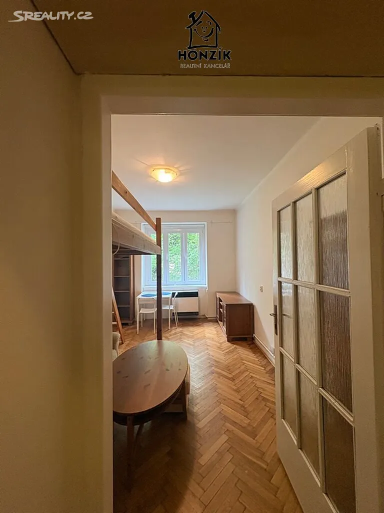 Pronájem bytu 1+kk 24 m², Biskupcova, Praha - Žižkov • Sreality.cz