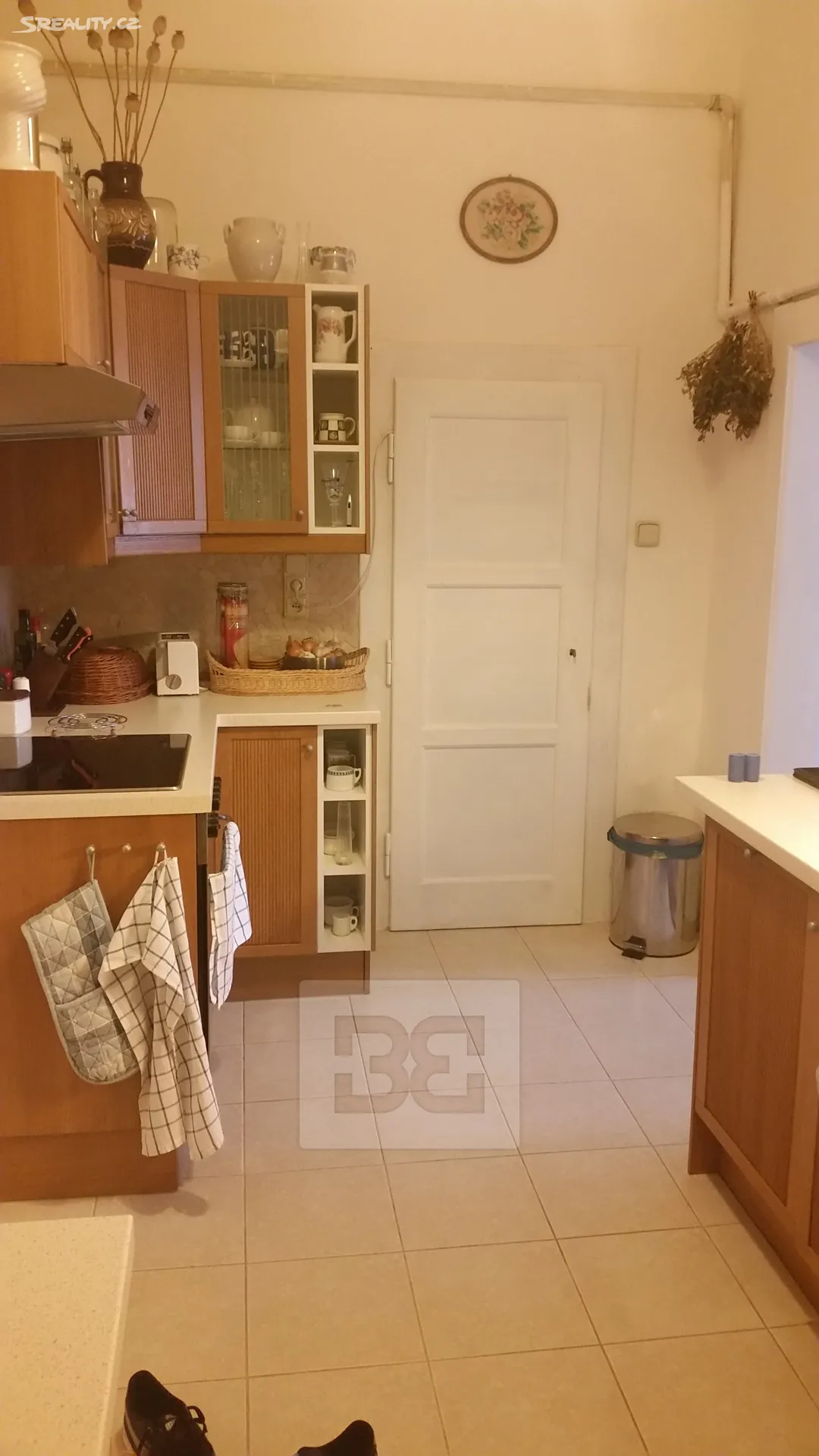 Pronájem bytu 2+1 50 m², U Uranie, Praha - Holešovice • Sreality.cz