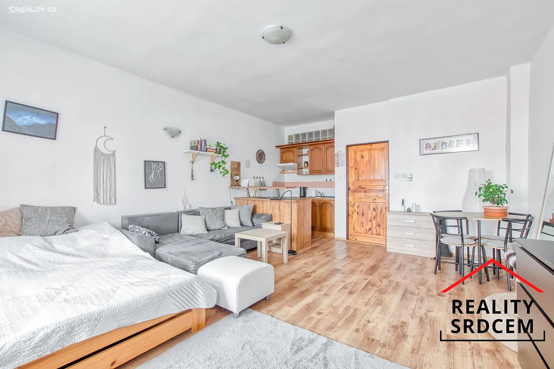 Pronájem bytu 1+kk 39 m², Náměstí, Klimkovice • Sreality.cz