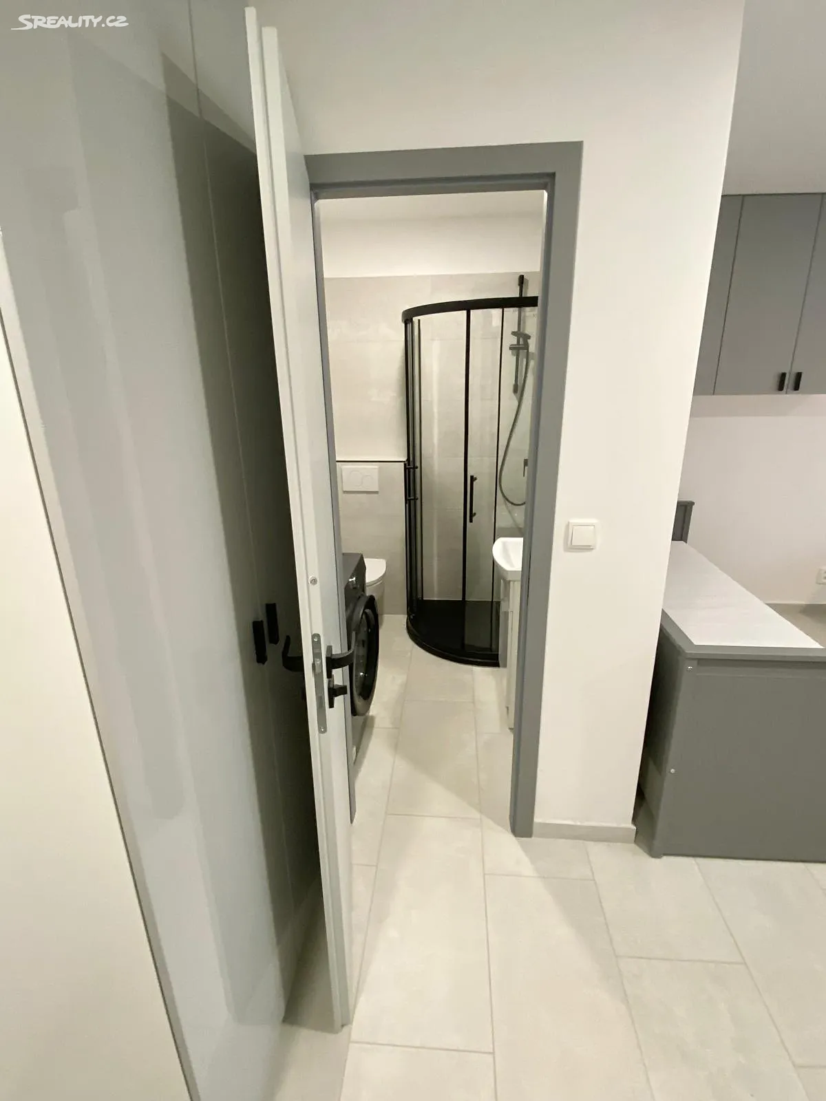 Pronájem bytu 1+kk 24 m², Hořanská, Praha - Žižkov • Sreality.cz