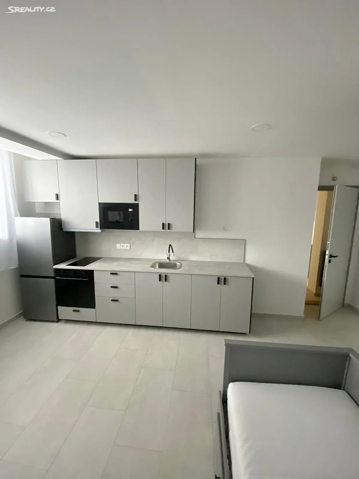 Pronájem bytu 1+kk 24 m², Hořanská, Praha - Žižkov • Sreality.cz