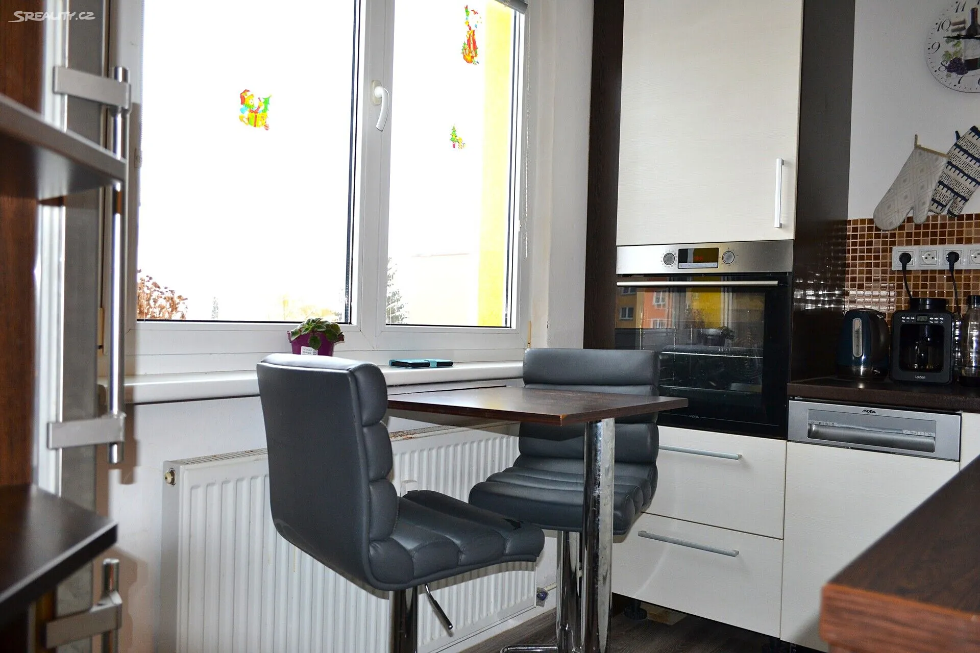 Prodej bytu 2+1 56 m², V Zahradách, Cheb • Sreality.cz