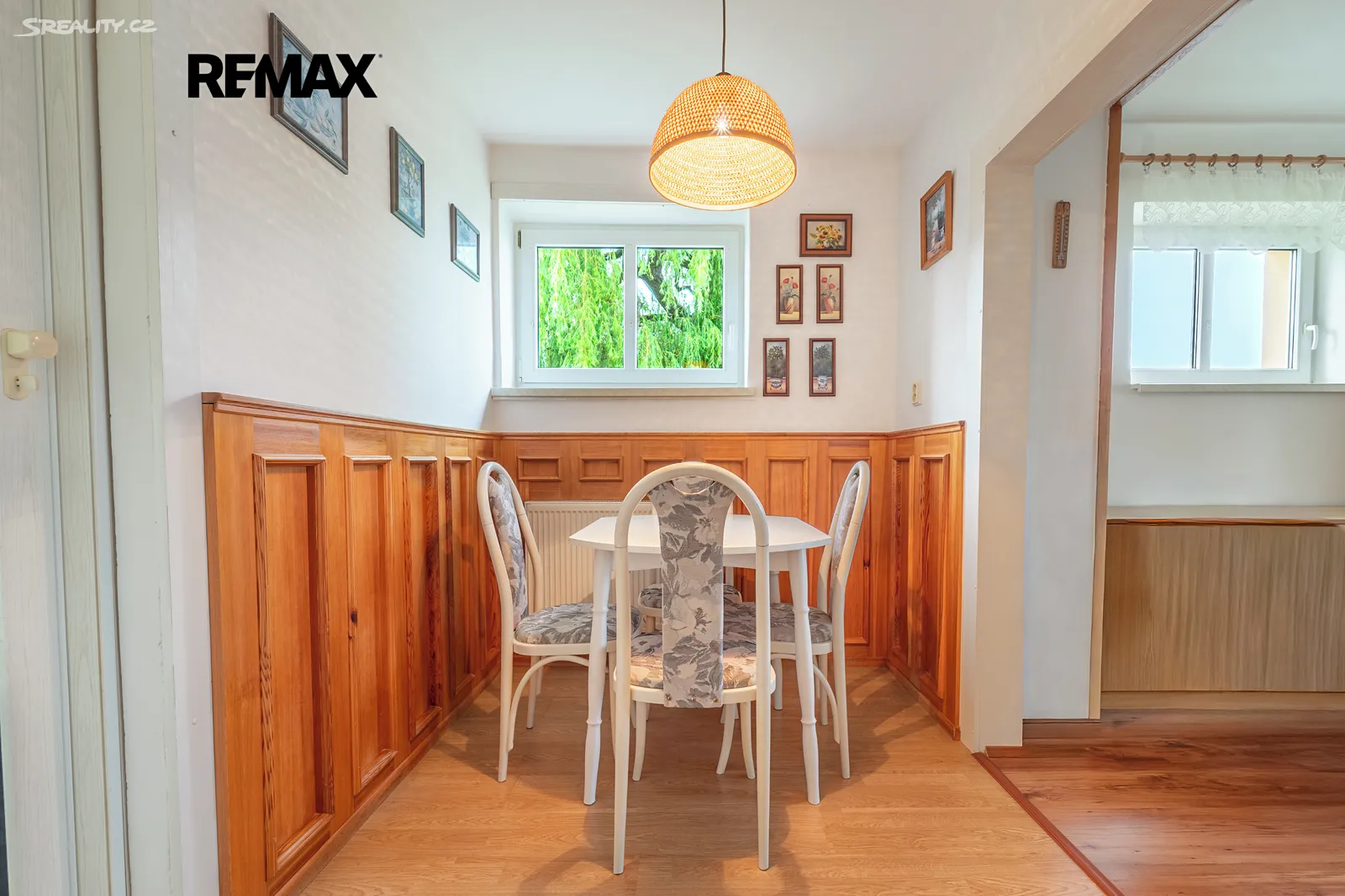 Prodej bytu 3+1 55 m², 5. května, Mníšek pod Brdy • Sreality.cz
