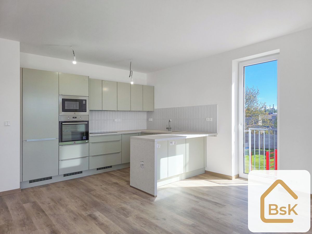 Pronájem bytu 2+kk 65 m², Antonína Balšánka, Český Brod • Sreality.cz