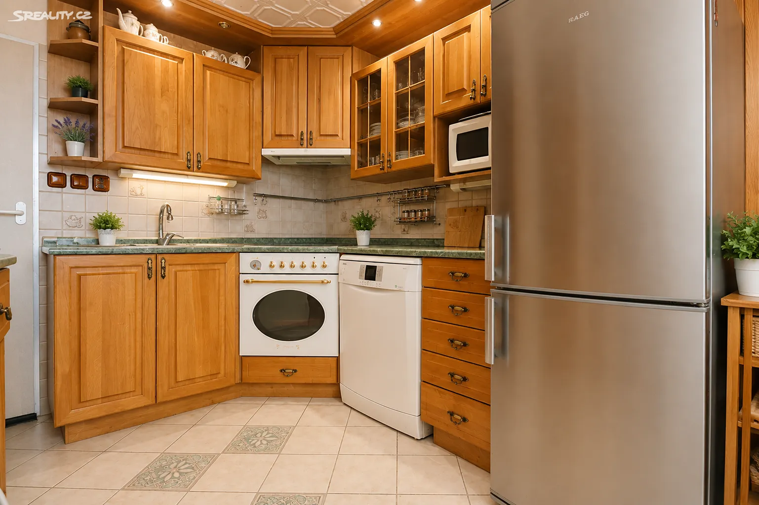 Prodej bytu 3+1 71 m², Mostecká, Kladno - Kročehlavy • Sreality.cz