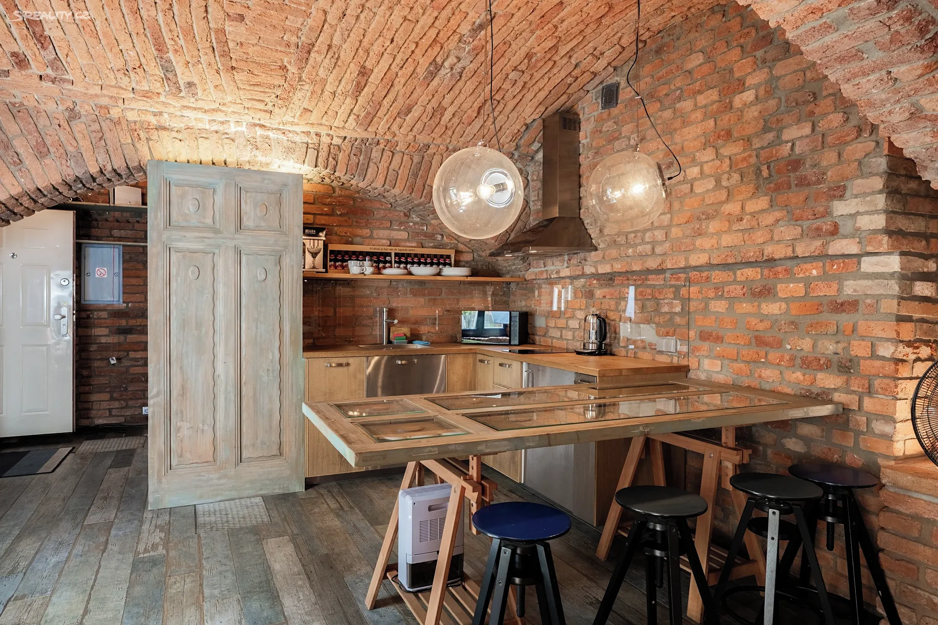 Prodej bytu 1+kk 50 m², Lipanská, Praha - Žižkov • Sreality.cz