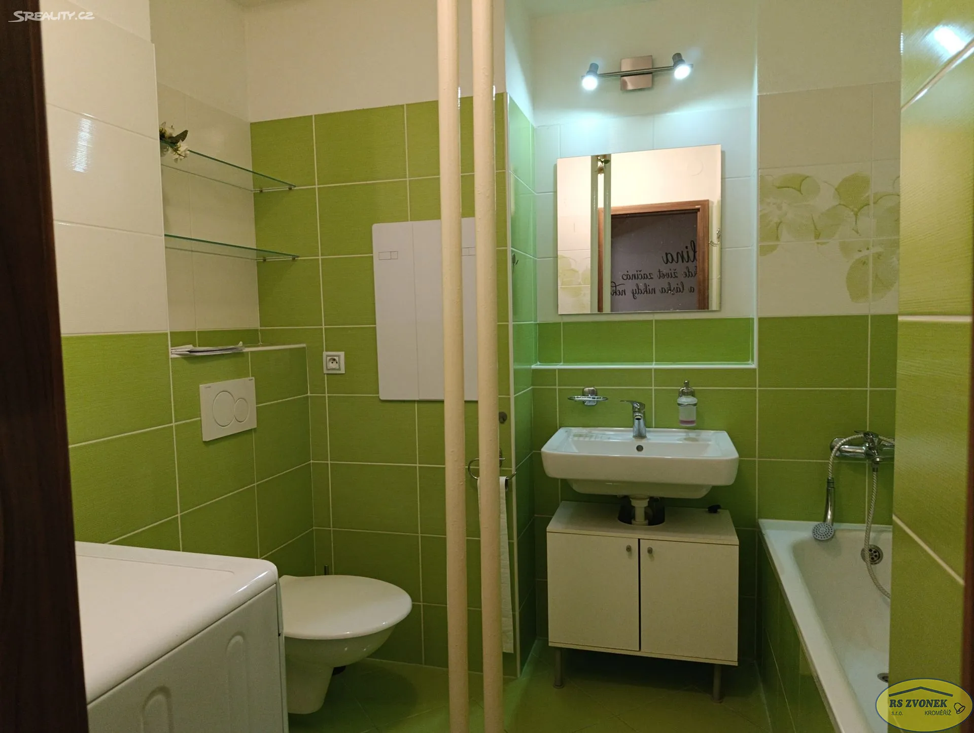 Pronájem bytu 3+1 65 m², Moravská, Chropyně • Sreality.cz
