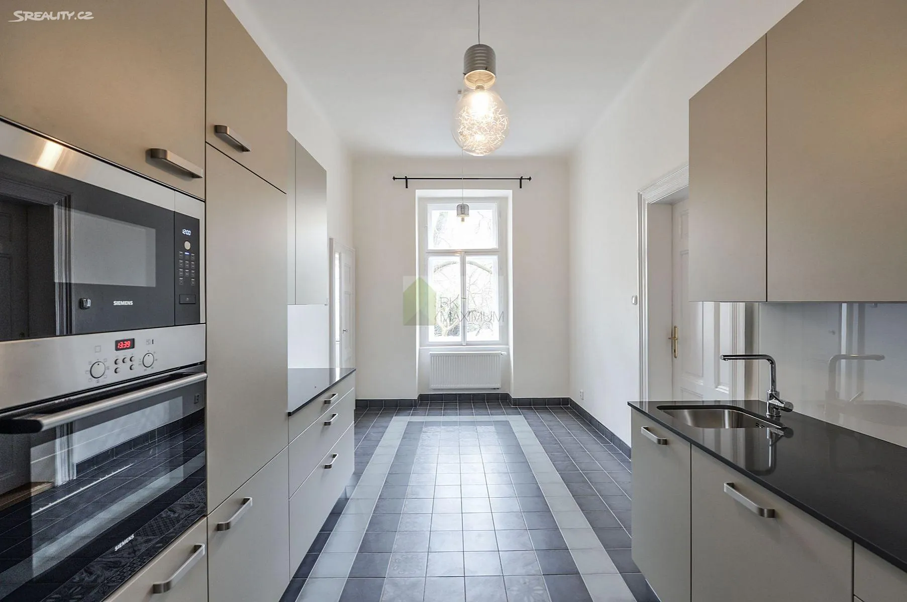 Pronájem bytu 3+1 100 m², Ondříčkova, Praha - Žižkov • Sreality.cz