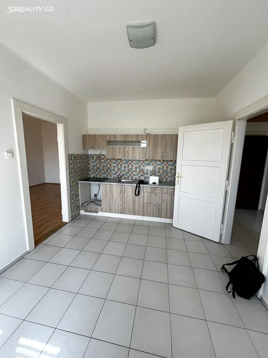 Pronájem bytu 2+kk 46 m², Ambrožova, Praha - Žižkov • Sreality.cz